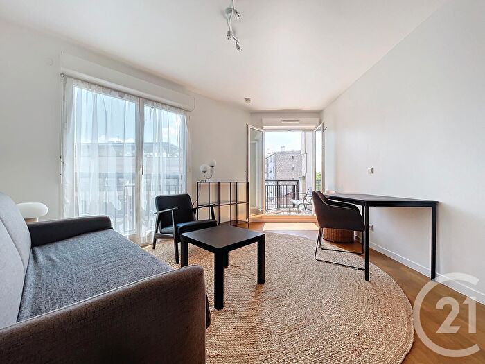 Appartement à louer - Saint-Maur-des-Fossés, Parc de Saint-Maur - 1 pièce