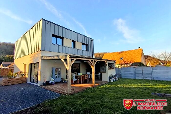 Maison à vendre - Aubevoye - 7 pièces - 6 chambres