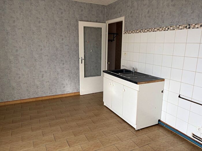 Appartement à louer - Sury-le-Comtal - 4 pièces - 3 chambres