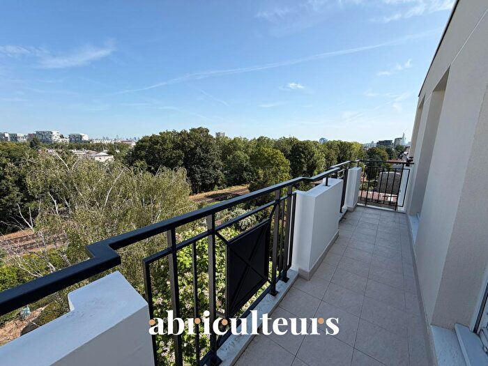 Appartement 3 pièces à vendre à Issy-les-Moulineaux, Les Iles, La Ferme