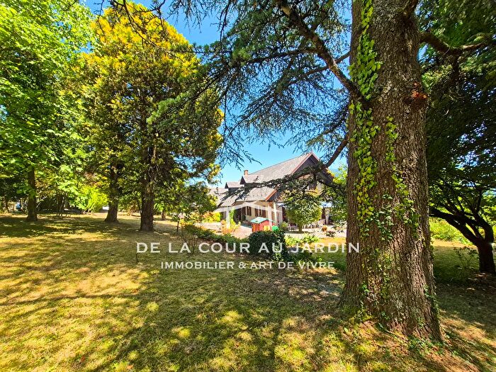 Maison à vendre - Mercury - 10 pièces - 9 chambres