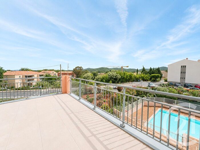 Bormes-les-Mimosas, Centre-ville, Le Pin - Appartement 4 pièces à vendre