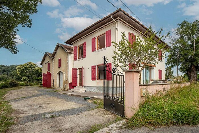 Maison à vendre - Amou - 8 pièces - 5 chambres