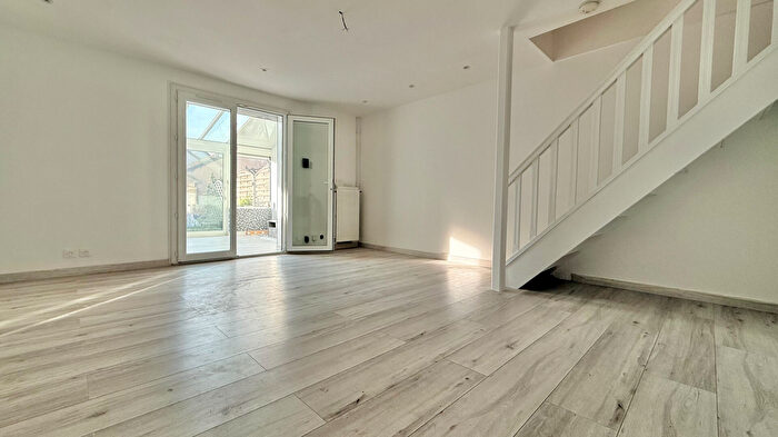 Maison à vendre - Saint-Pierre-du-Perray - 5 pièces - 4 chambres