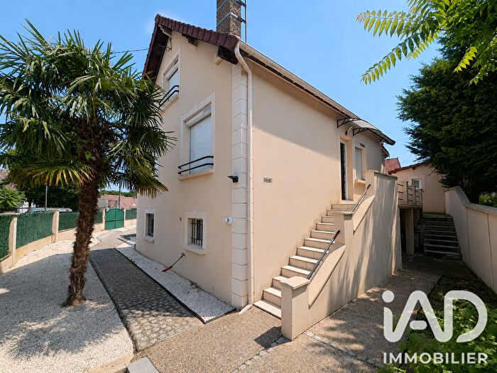 Méry-sur-Oise : Maison 5 pièces à vendre
