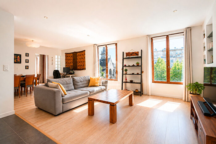 Vanves, Centre Saint-Rémy : Appartement 3 pièces à vendre