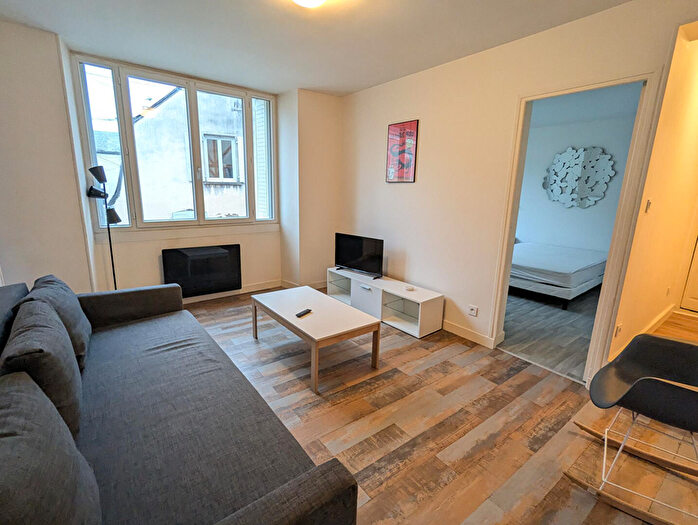 Appartement à louer - Bourges, Centre-ville, Charlet, Lahitolle, Pignoux, Sembat - 2 pièces - 1 chambre