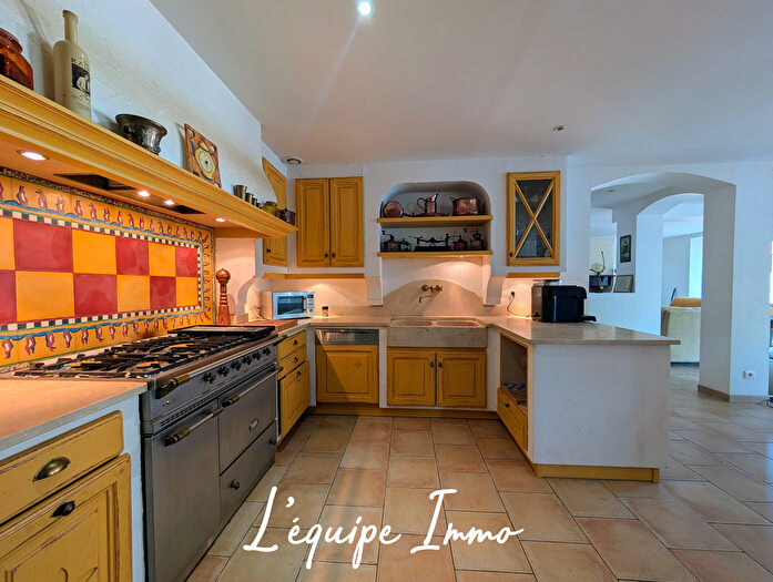 Maison à vendre - Montpézat - 5 pièces - 3 chambres