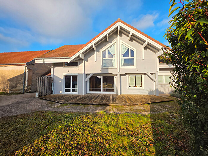 Maison à vendre - Arc-sur-Tille - 7 pièces - 5 chambres