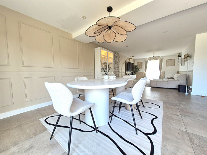 Maison à vendre - Proville - 8 pièces - 4 chambres