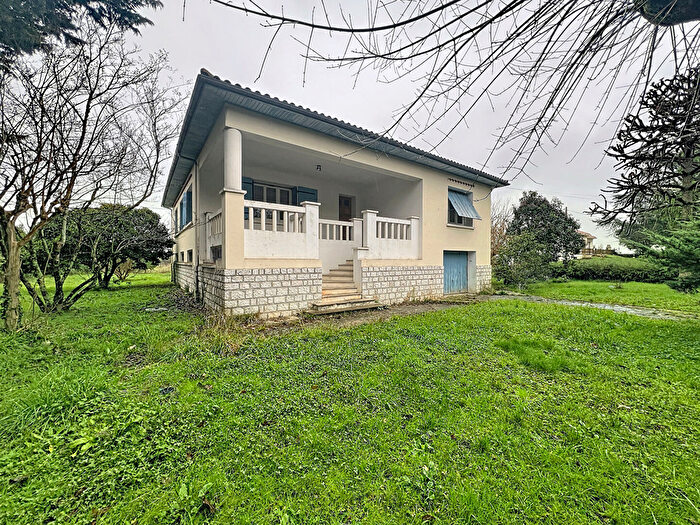 Sainte-Livrade-sur-Lot : Maison 5 pièces à vendre