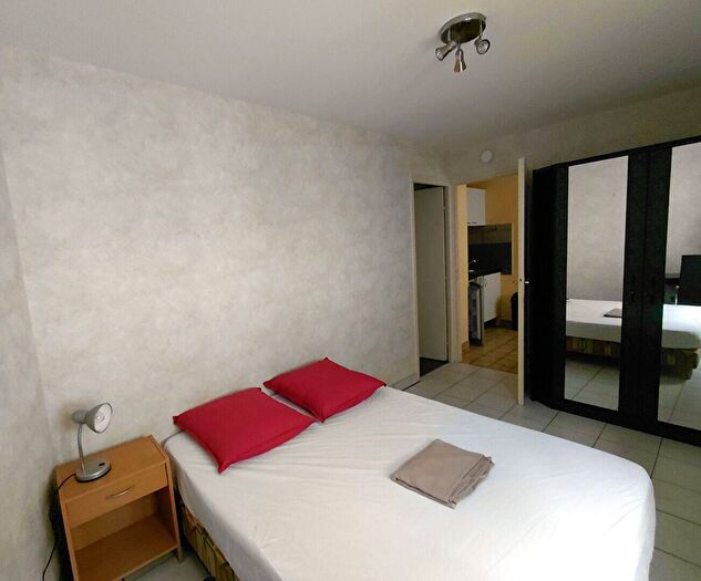 Appartement à louer - Gambetta, Cholet - 2 pièces - 1 chambre