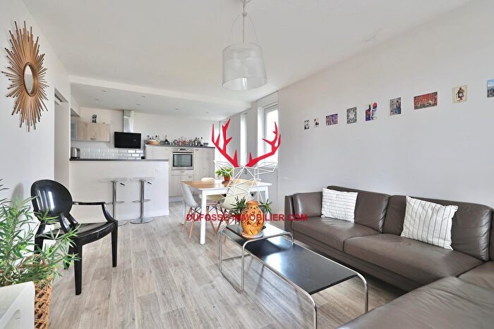 Appartement à vendre - Villeurbanne - 5 pièces - 4 chambres