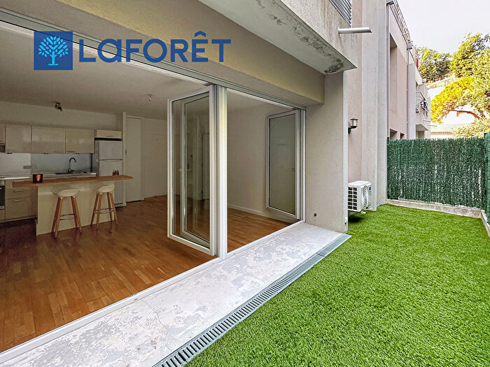 Cagnes-sur-Mer, Centre-ville : Appartement 3 pièces à vendre