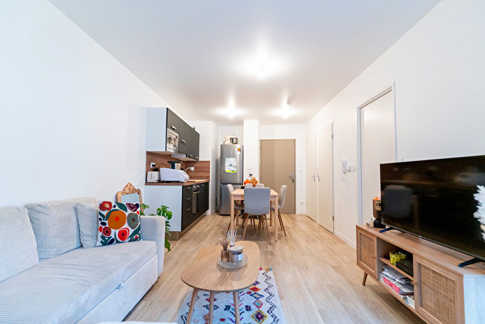 Appartement à vendre - Tours, Sainte-Radegonde, IUT - 2 pièces - 1 chambre