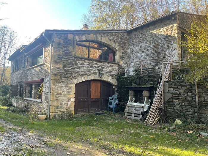 Maison à vendre - Le Collet-de-Dèze - 11 pièces - 7 chambres