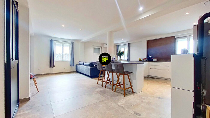 Maison à vendre - Huningue - 6 pièces - 3 chambres