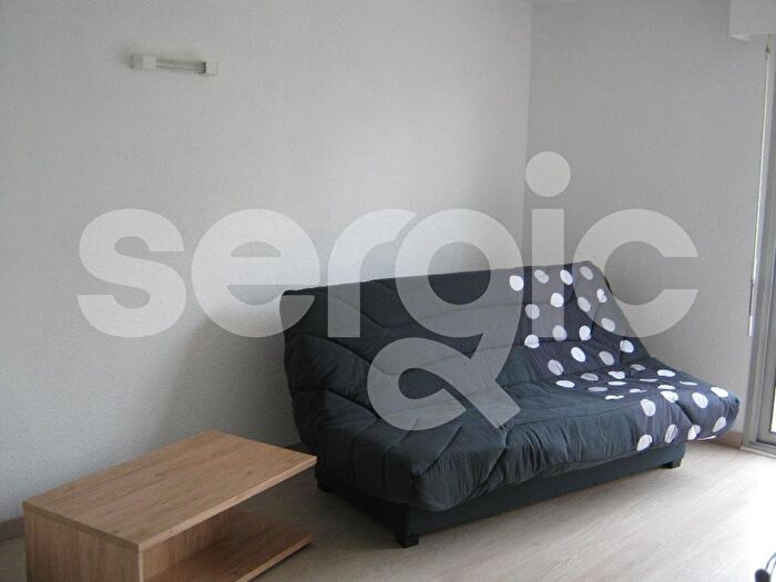 Appartement à louer - Cholet, Choletière - 1 pièce