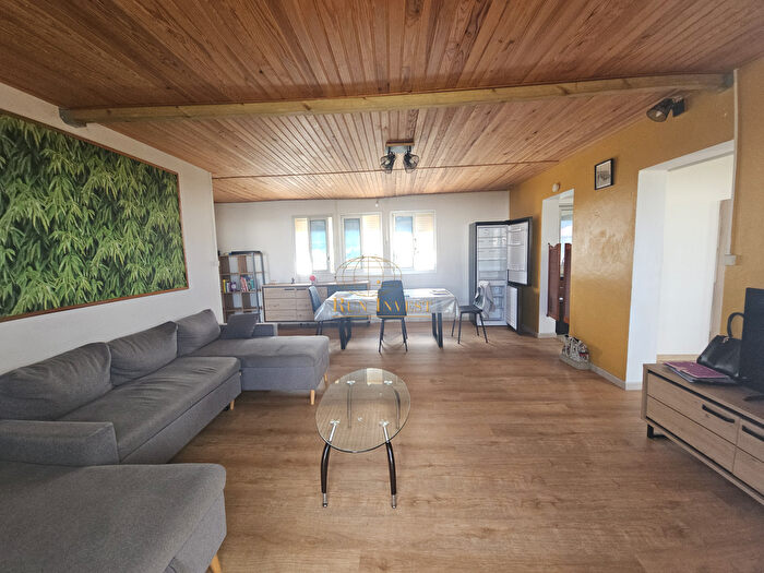 Appartement à louer - Saint-André, Pont Minot - 3 pièces - 2 chambres