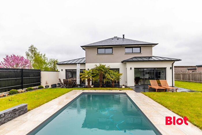 Maison à vendre - Bréal-sous-Montfort - 5 pièces - 3 chambres