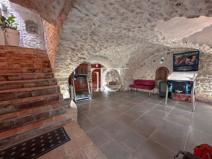 Maison à vendre - Saint-Victor-de-Malcap - 5 pièces - 4 chambres