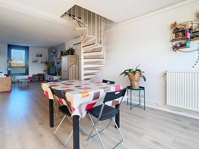 Appartement à louer - Braille-Verghelles-Cité Familiale, Lambersart - 4 pièces - 3 chambres