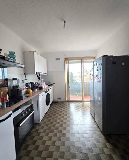 Appartement à louer - Perpignan - 3 pièces - 2 chambres