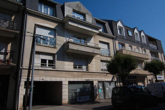 Mairie Rouxel-Sud Est, Pontault-Combault : Appartement 1 pièce à louer