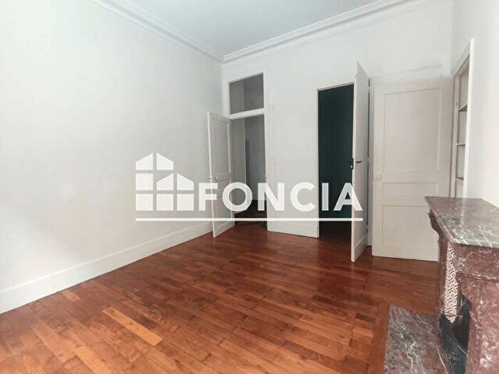 Championnet-Caserne de Bonne, Grenoble : Appartement 3 pièces à louer