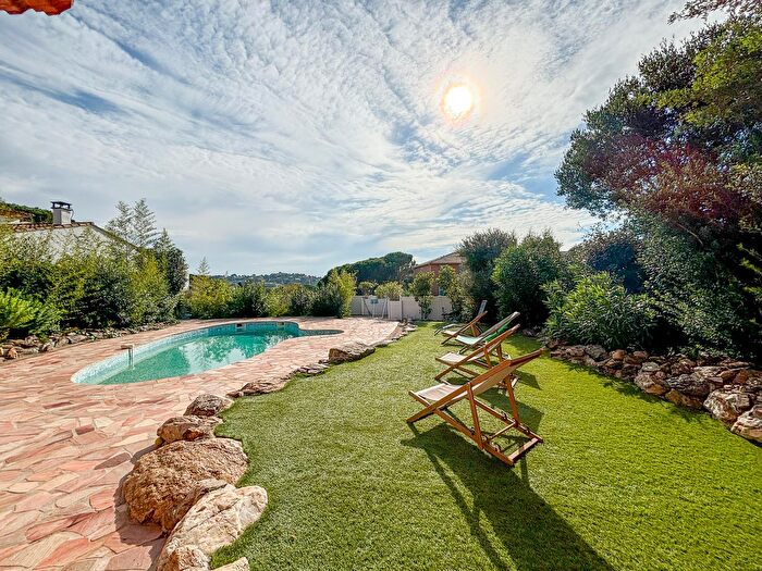 Maison à vendre - Cavalaire-sur-Mer, Castillane, Vivards, Roseraie, Rigaud, Cros de Mouton - 6 pièces - 4 chambres