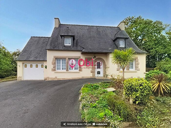 Maison 6 pièces à vendre - Pont-de-Buis-lès-Quimerch