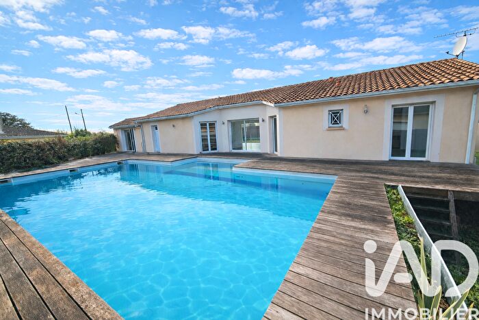 Maison à vendre - Ambarès-et-Lagrave, La Blanche, Bernatet, Saint-Denis, Chemin de Vie, Garlop - 6 pièces - 4 chambres