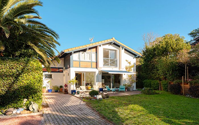 Maison à vendre - Anglet, Centre-ville, Saint-Jean - 5 pièces - 4 chambres