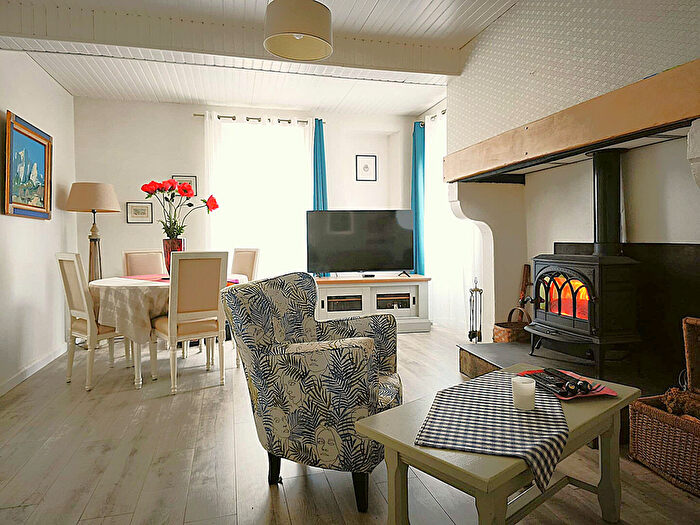 Maison à vendre - Vielle-Tursan - 5 pièces - 4 chambres