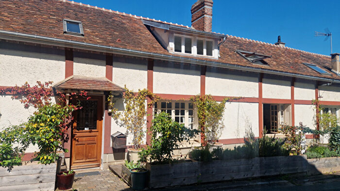 Maison 6 pièces à Maintenon, à vendre