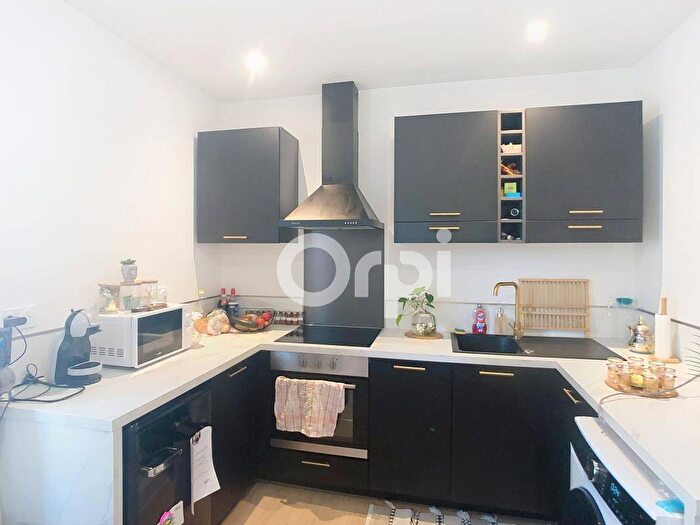 Appartement à louer - Bouygue, Brive-la-Gaillarde - 2 pièces - 1 chambre