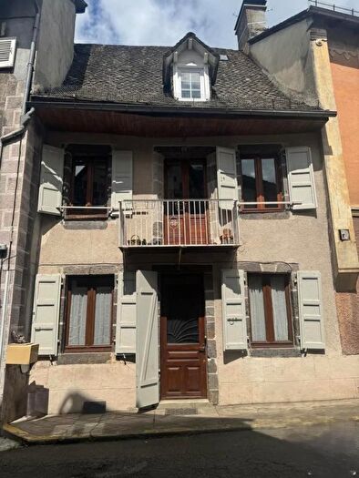 Maison à vendre - Vic-sur-Cère - 2 pièces - 1 chambre