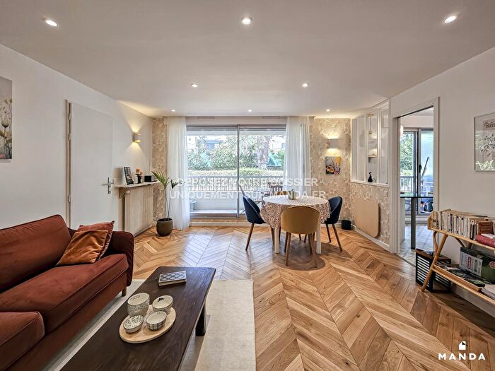Appartement 2 pièces à louer - Le Plessis-Robinson, Coteau