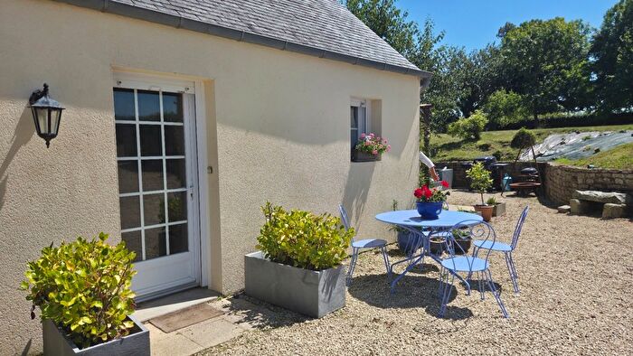 Maison à vendre - Plougoulm - 4 pièces - 3 chambres