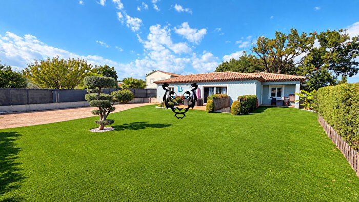 Maison 4 pièces à vendre - Roquebrune-sur-Argens, Les Fourques, Le Défens, Les Quatre Chemins