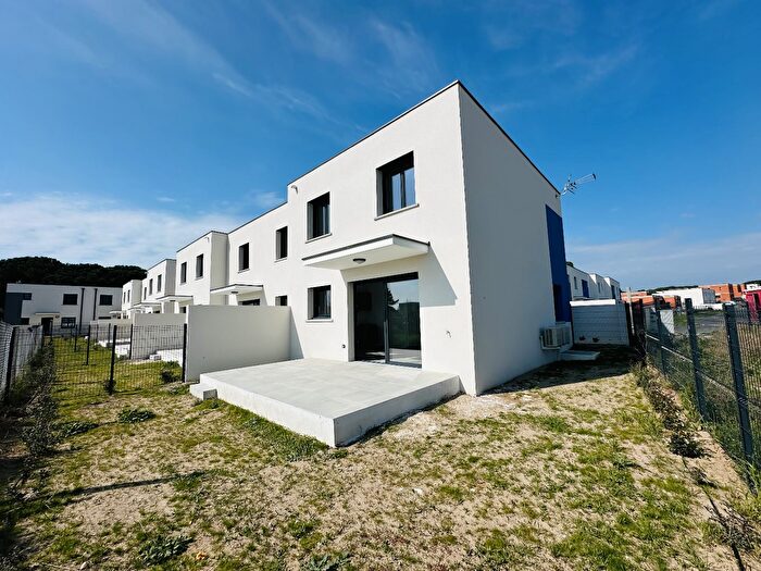 Maison à louer - Sérignan - 4 pièces - 3 chambres