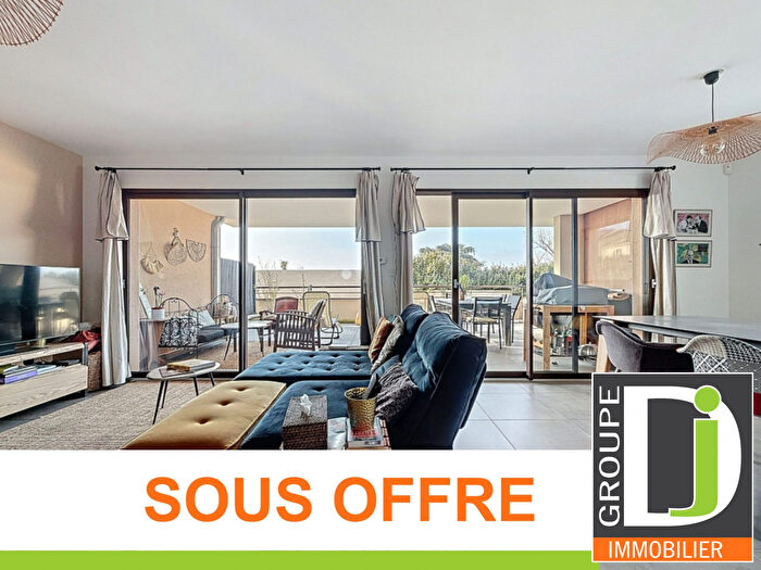 Appartement à vendre - Étoile-sur-Rhône - 3 pièces - 2 chambres