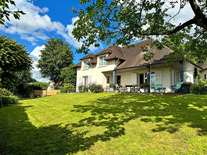 Maison à vendre - Montigny-lès-Cormeilles, Village - 8 pièces - 4 chambres