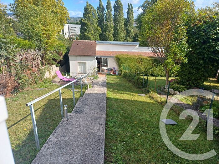 Maison 3 pièces à Saint-Arnoult, à vendre
