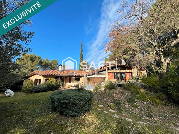 Maison à vendre - Goudargues - 10 pièces - 4 chambres