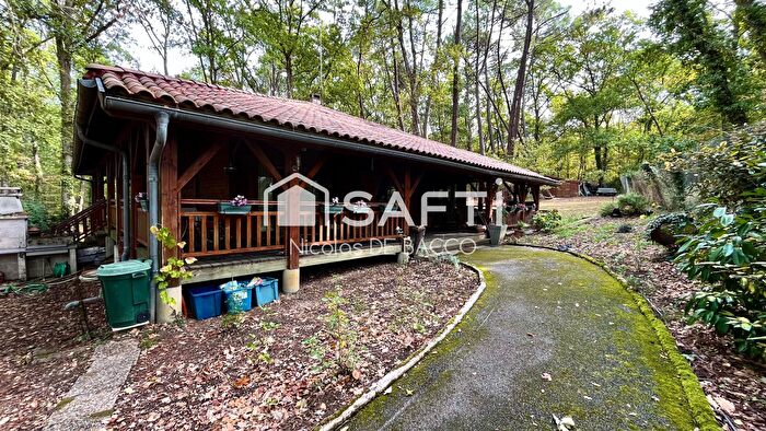 Maison 7 pièces à Ambrus, à vendre