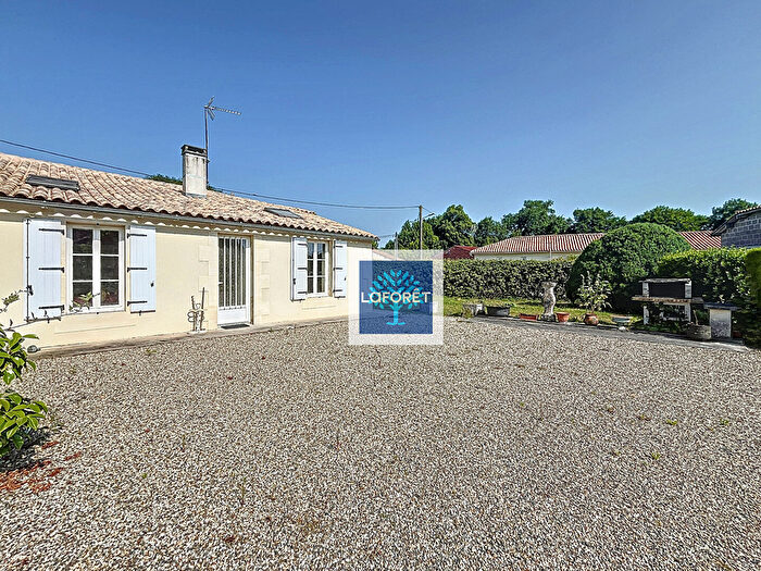 Tugéras-Saint-Maurice - Maison 3 pièces à vendre
