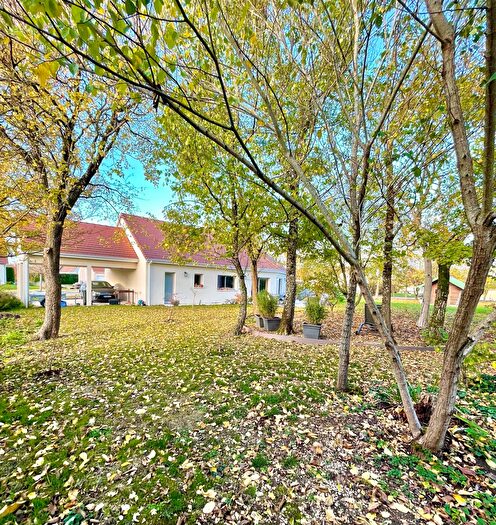 Maison à vendre - Soye-en-Septaine - 6 pièces - 4 chambres