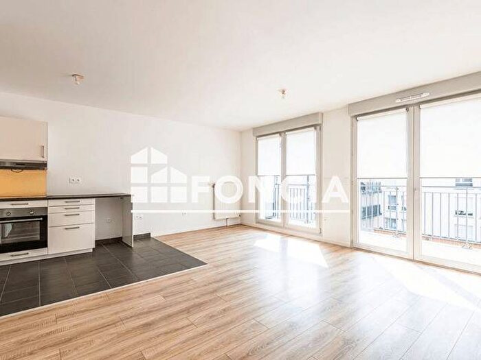 Appartement à louer - Clairmarais-Charles Arnould, Reims - 3 pièces - 2 chambres