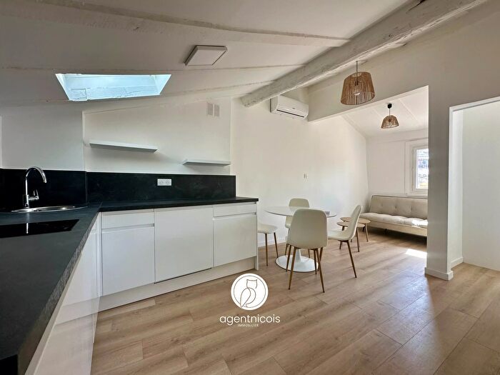 Appartement à vendre - Nice, Vieux Nice - 2 pièces - 1 chambre